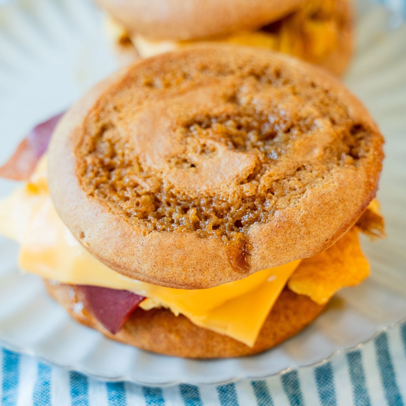 Whole Wheat Griddle Cakes Breakfast Sandwich – COSORI